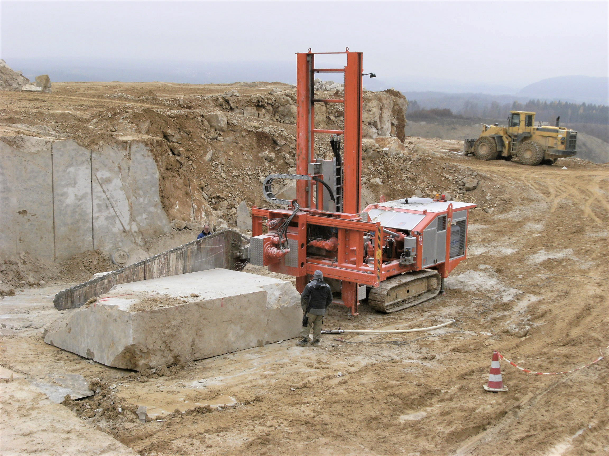 Diesel or Electric Chainsaw for Your Quarry? - Eurostone Machine USA